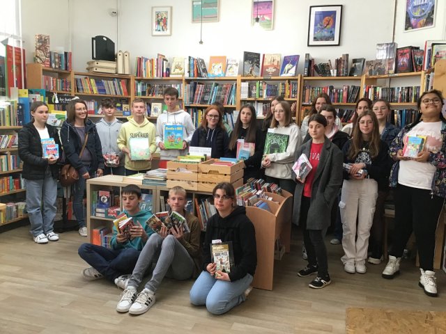 Aboutissement du projet « coup de jeunes en librairie » - Collège ...